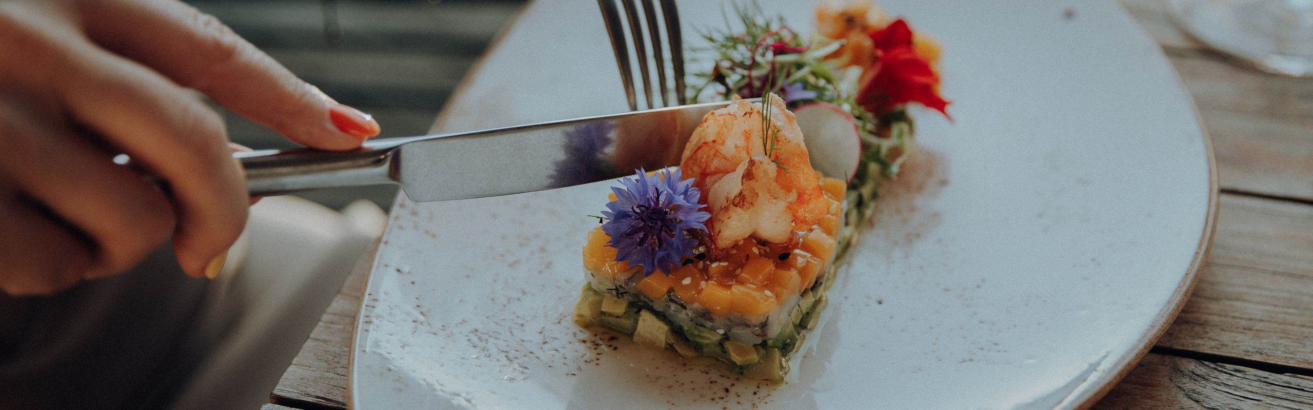 Mittag- & Abendessen im à-la-carte-Restaurant Kaisers Deli